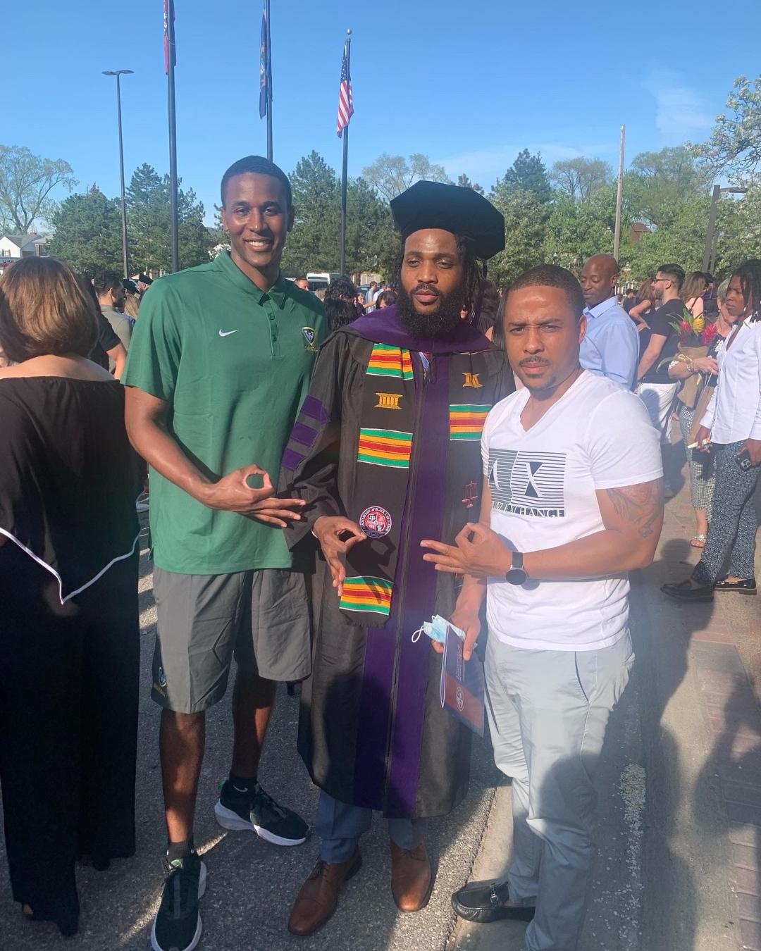 ET Brothers at University of Detroit-Mercy Law School Graduation – ET ...